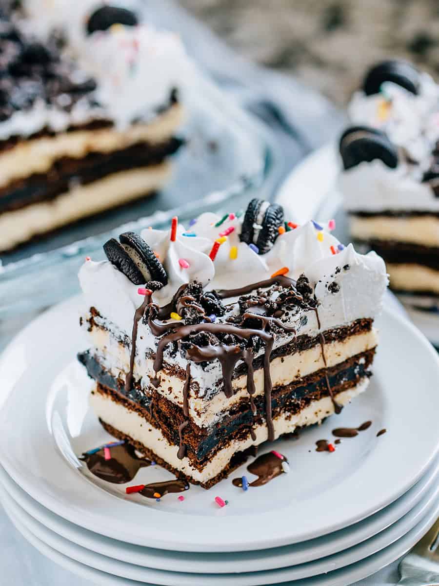 Oreo Fudge Ice Cream Cake - The Recipe Life