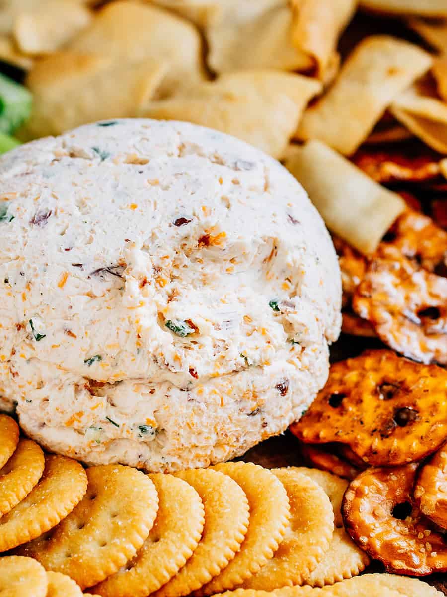 Bacon Ranch Cheese Ball - The Recipe Life